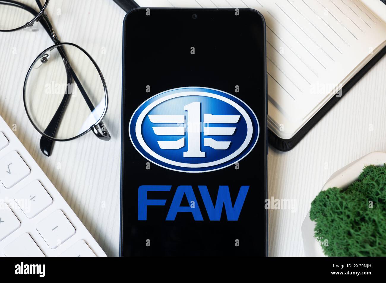 New York, USA - 1 June 2024: FAW Jiefang Group Logo on Phone Screen, Company Icon Stock Photo ...