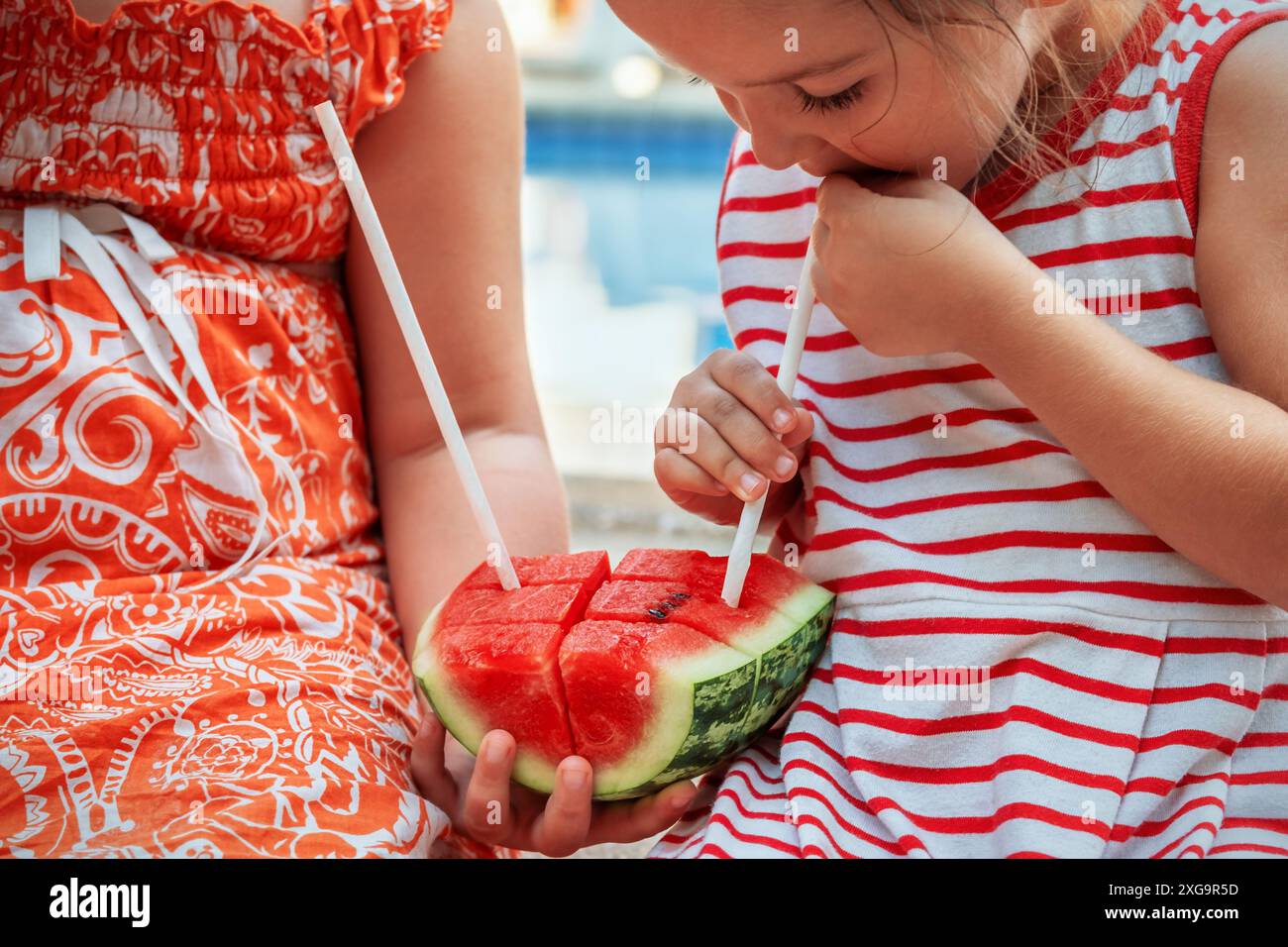 Child straw strawberry garden hi-res stock photography and images - Alamy