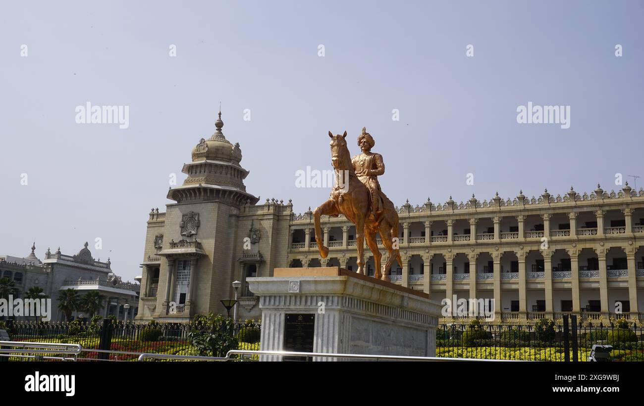 Kempe gowda hi-res stock photography and images - Alamy