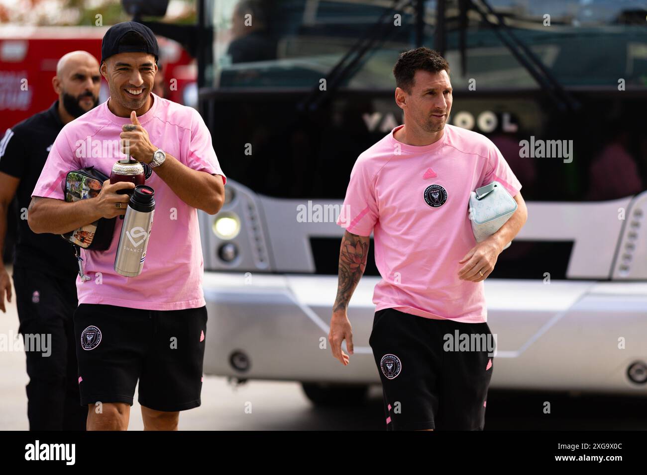 FORT LAUDERDALE, FLORIDA - JUNE 01: Lionel Messi #10 of Inter Miami ...