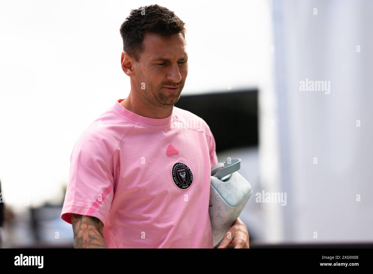 FORT LAUDERDALE, FLORIDA - JUNE 01: Lionel Messi #10 of Inter Miami ...