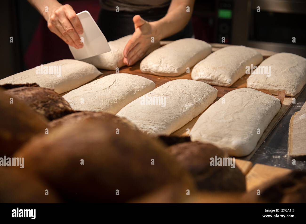 Artisan bakery shop hands hi-res stock photography and images - Alamy