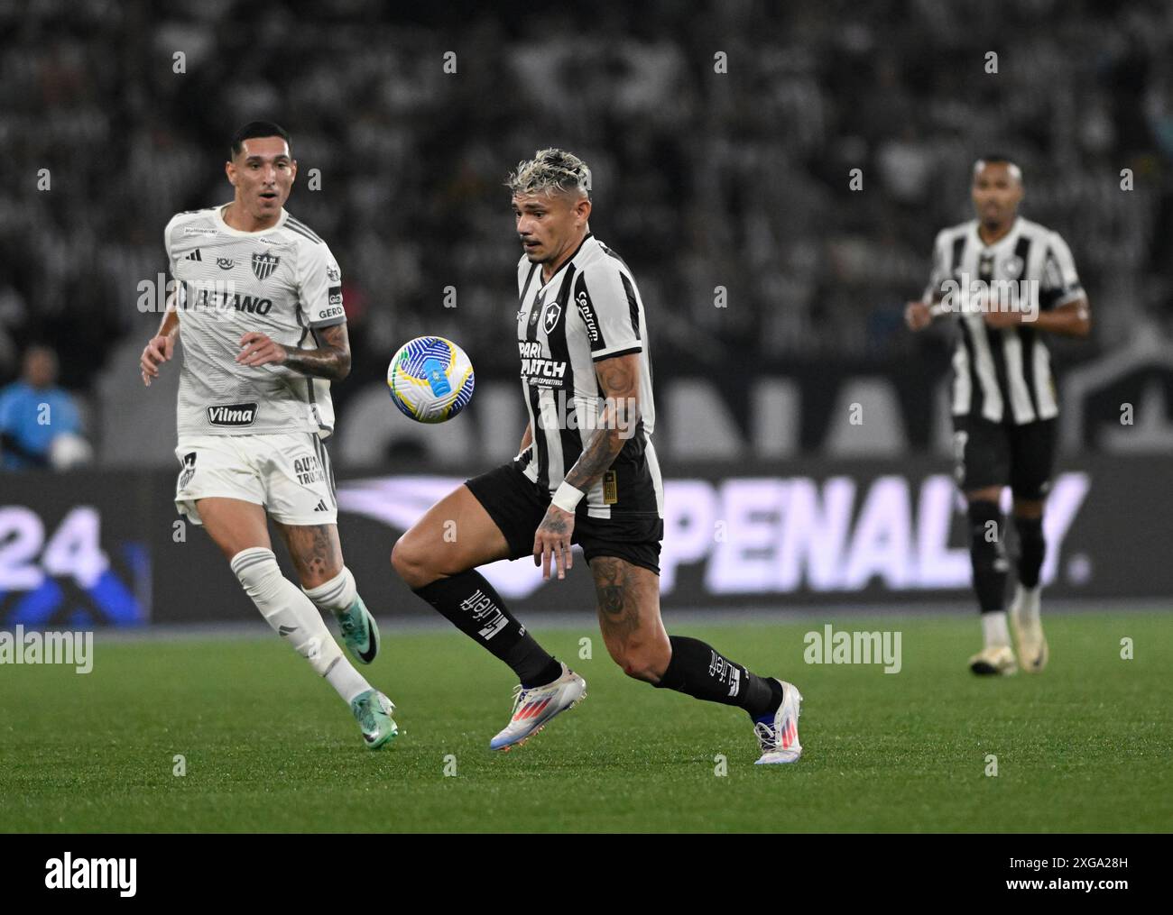 Brazilian football championship Botafogo and Atlético Mg. Botafogo vs ...