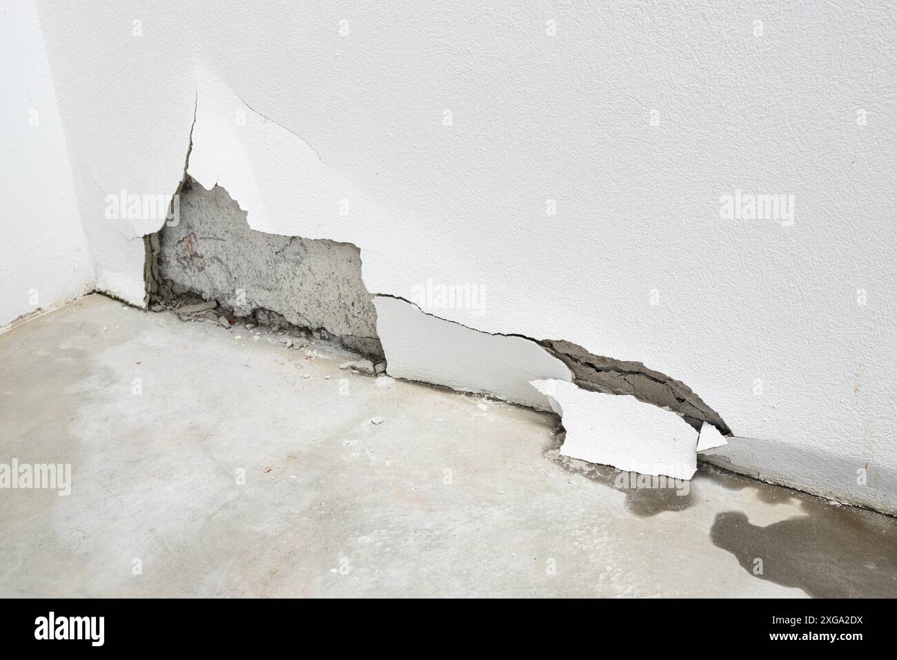 Building exterior Wall damaged by water leaks. Rain Water leakage Stock ...