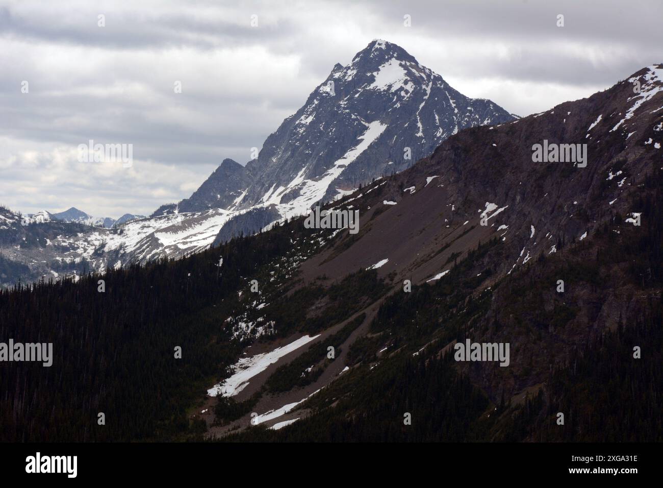 The peaks and ridges of the Hozameen range in the North Cascade ...