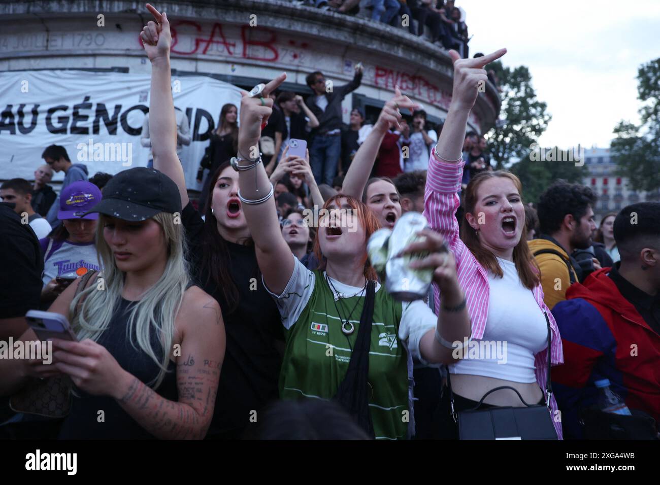 Demonstrators shout with joy to celebrate the victory of the new ...