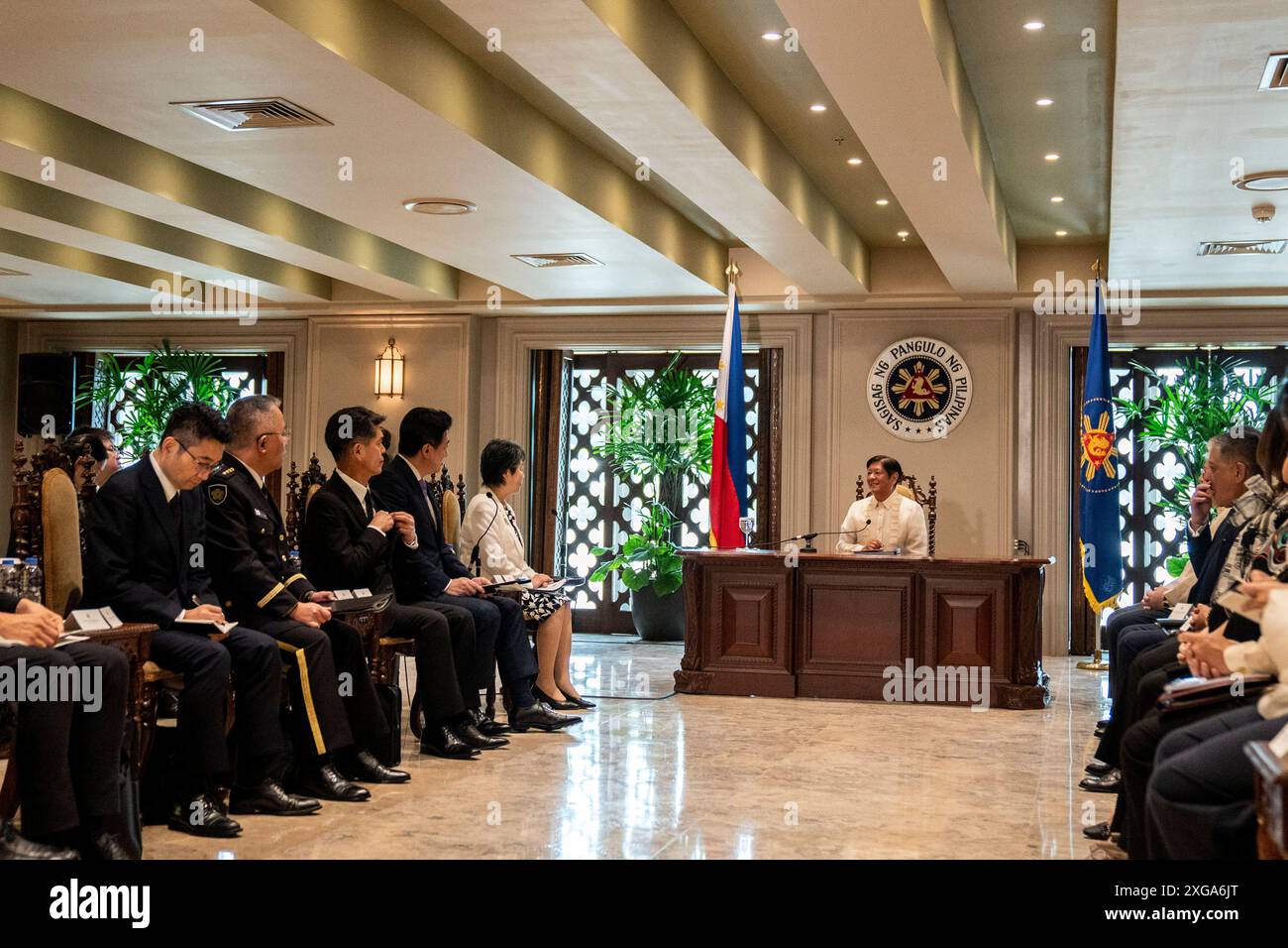 Philippine President Ferdinand Marcos Jr. meets with Japan Foreign ...