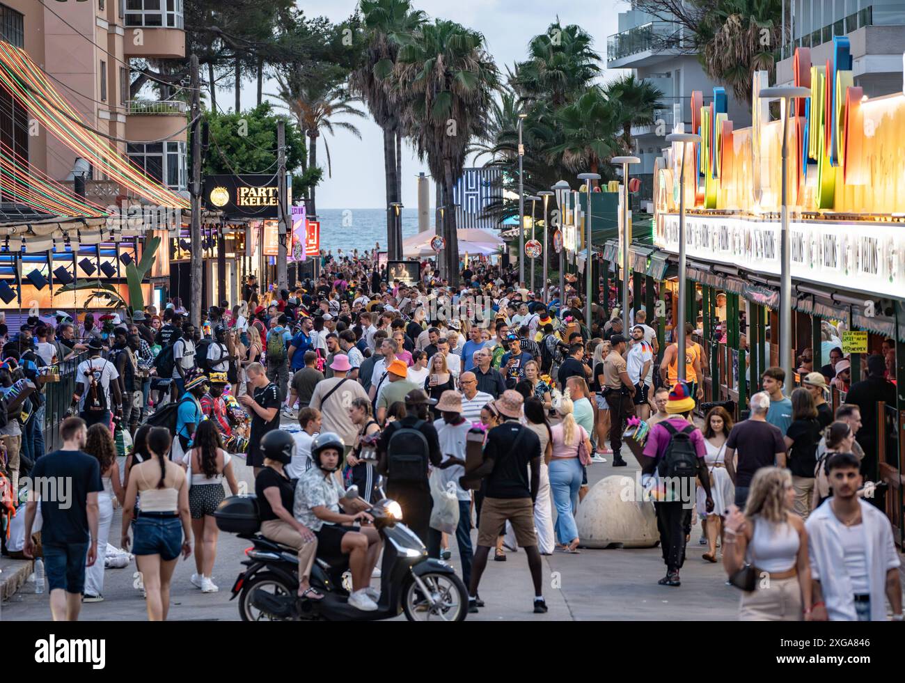 Ballermanntourist hi-res stock photography and images - Alamy