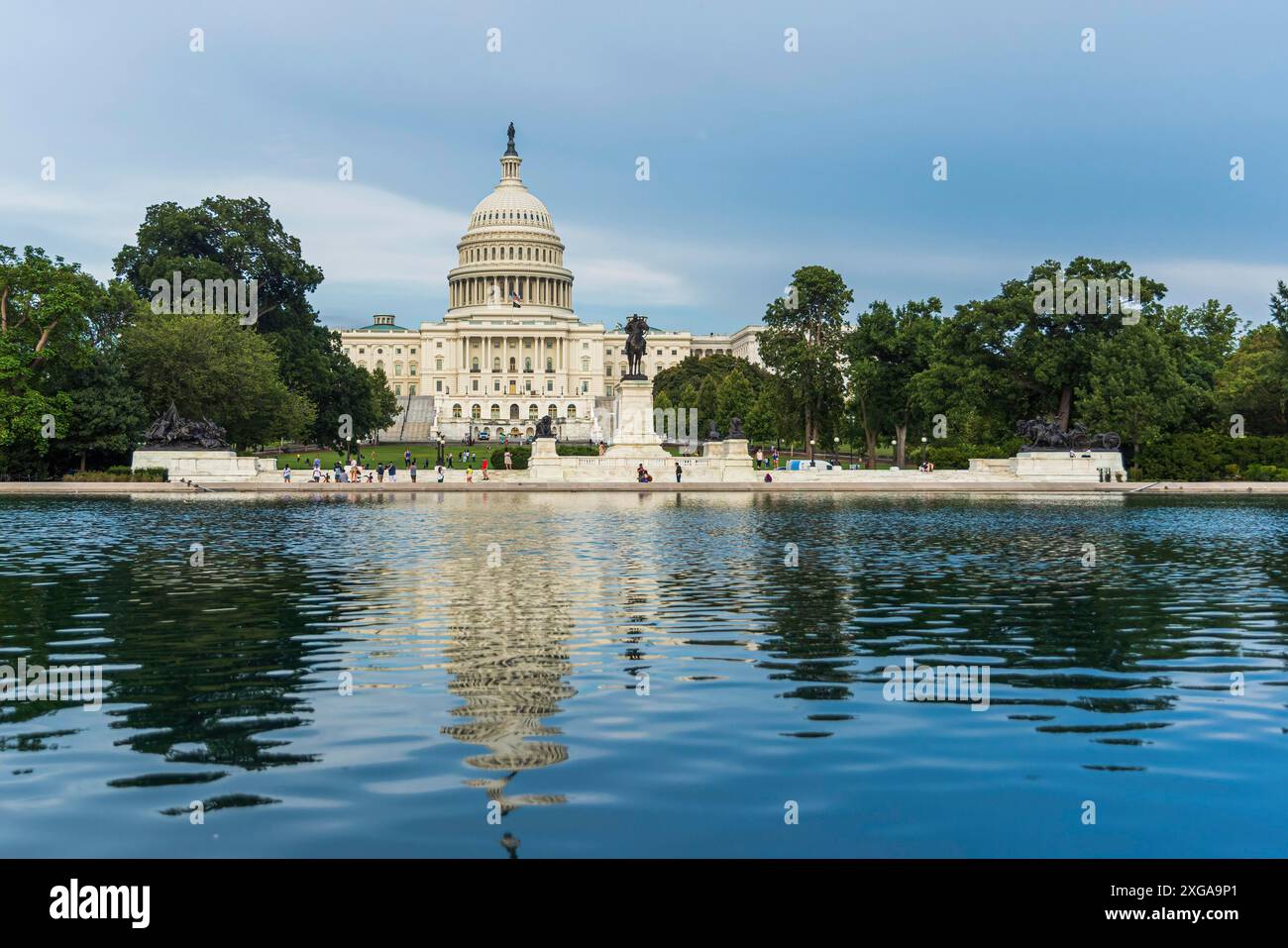 Capitol pool hi-res stock photography and images - Alamy