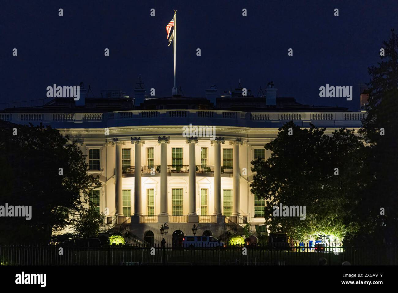 South lawn view of the White House, presidential residence at night ...