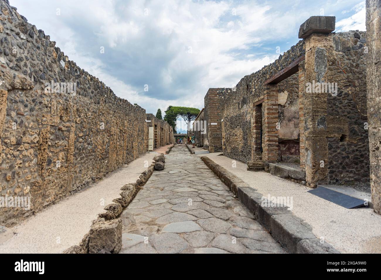 Panorama of abandoned street in Pompeii Stock Photo - Alamy