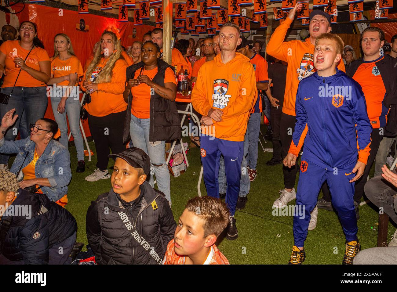 Dutch football supporters celebrate their victory 2-1 win against ...