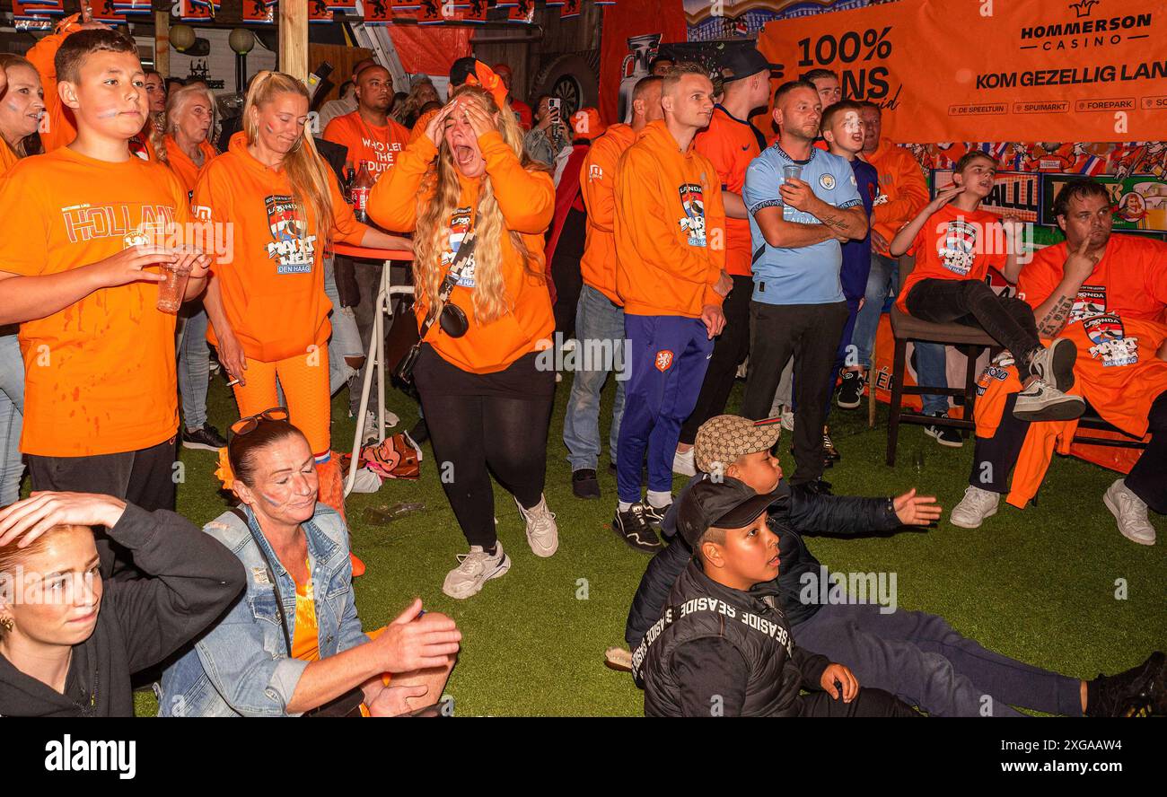 Dutch football supporters celebrate their victory 2-1 win against ...