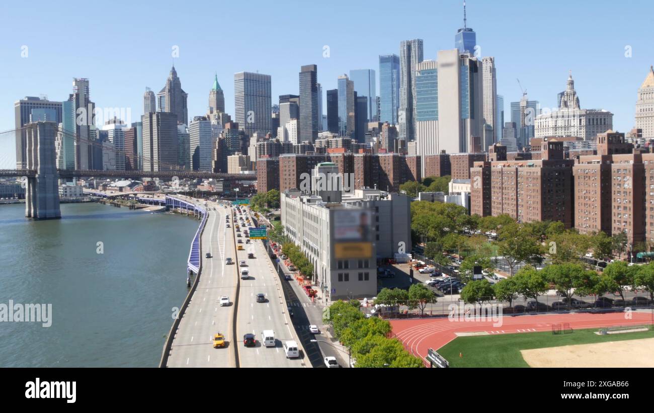 Brooklyn Bridge from Manhattan Bridge. New York City downtown skyline ...