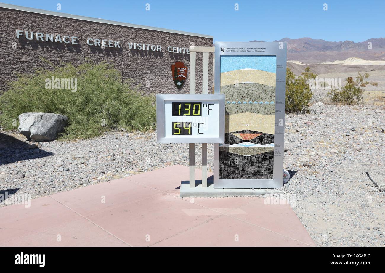 54 degrees hi-res stock photography and images - Alamy