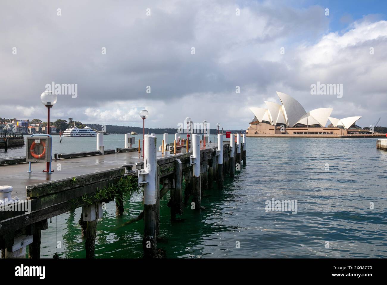 Iconic Sydney Opera House building view across Sydney harbour from ...