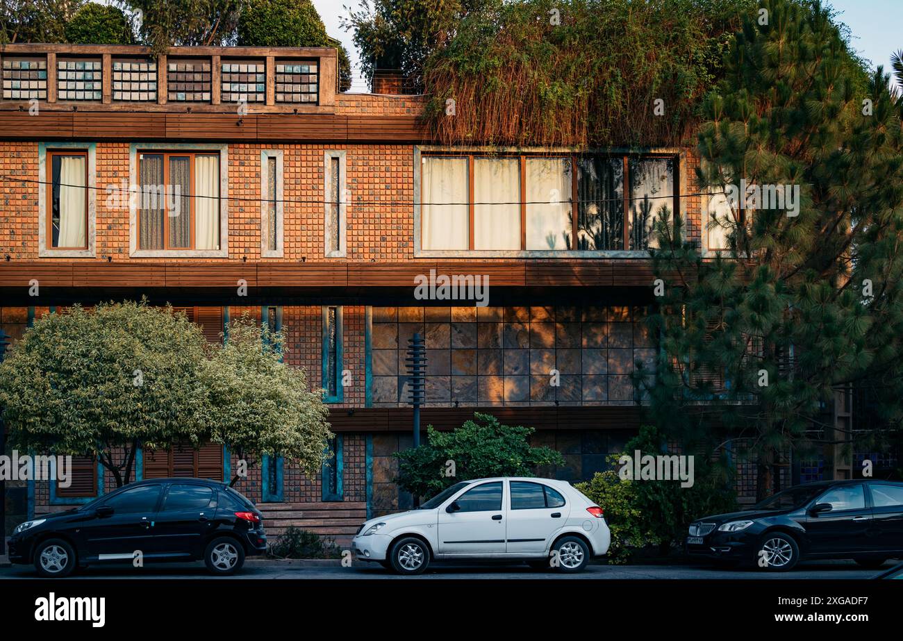Modern house, Shiraz, Iran Stock Photo - Alamy