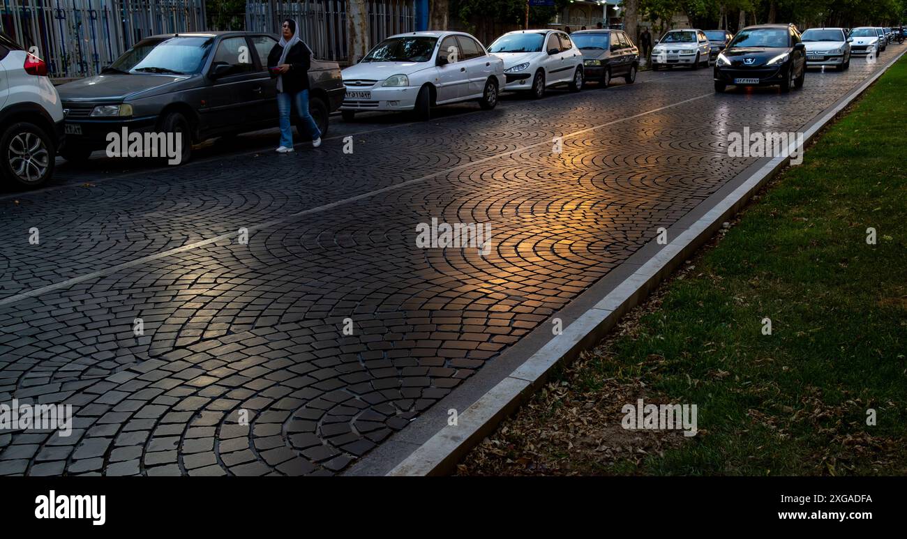 Streets of shiraz hi-res stock photography and images - Alamy