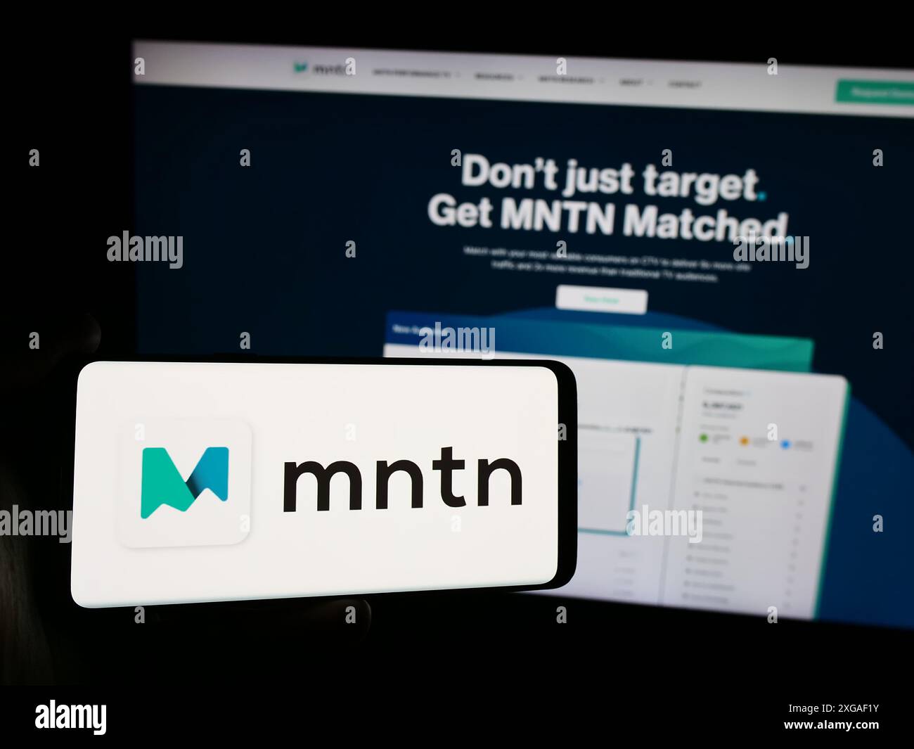 Mntn logo hi-res stock photography and images - Alamy