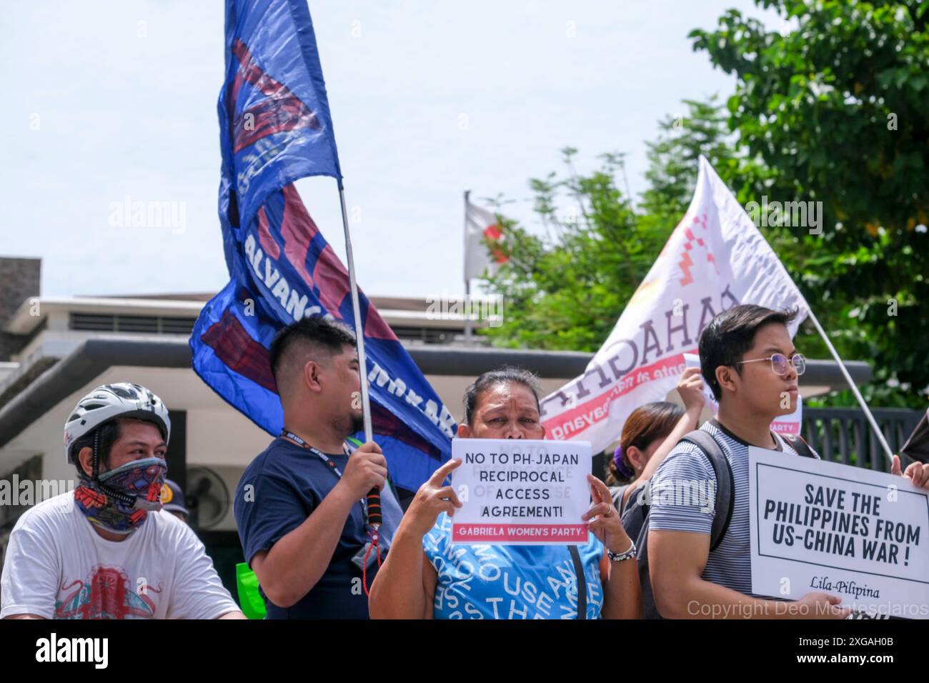 Reciprocal access agreement hi-res stock photography and images - Alamy