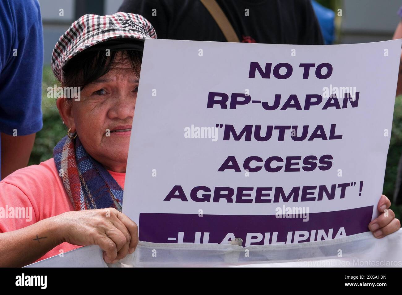 Reciprocal access agreement hi-res stock photography and images - Alamy