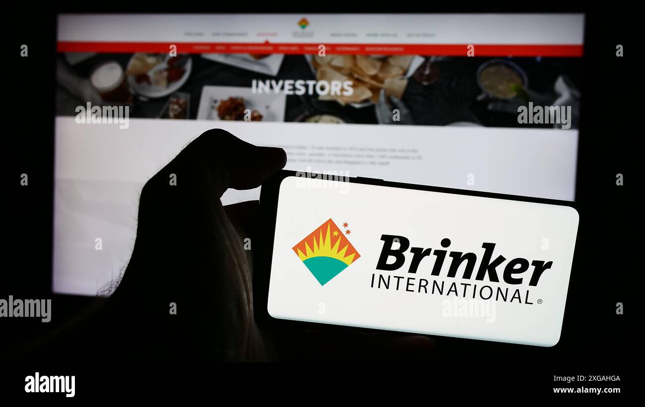 Maggianos little italy logo hi-res stock photography and images - Alamy