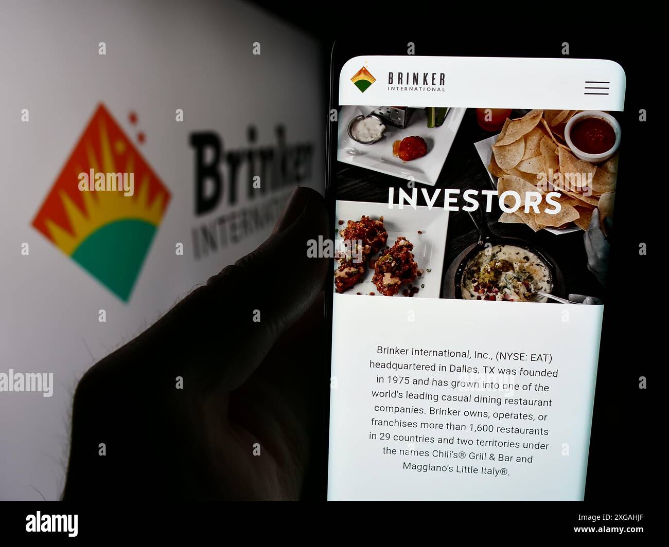 Maggianos little italy logo hi-res stock photography and images - Alamy