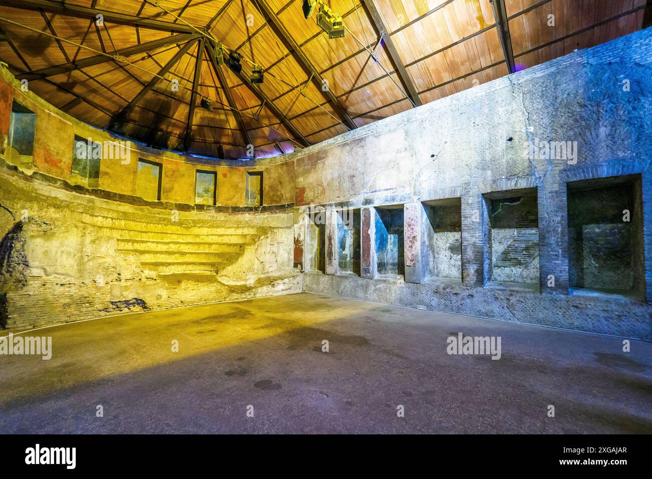 Auditorium di Mecenate semi-subterranean room decorated with frescoes ...