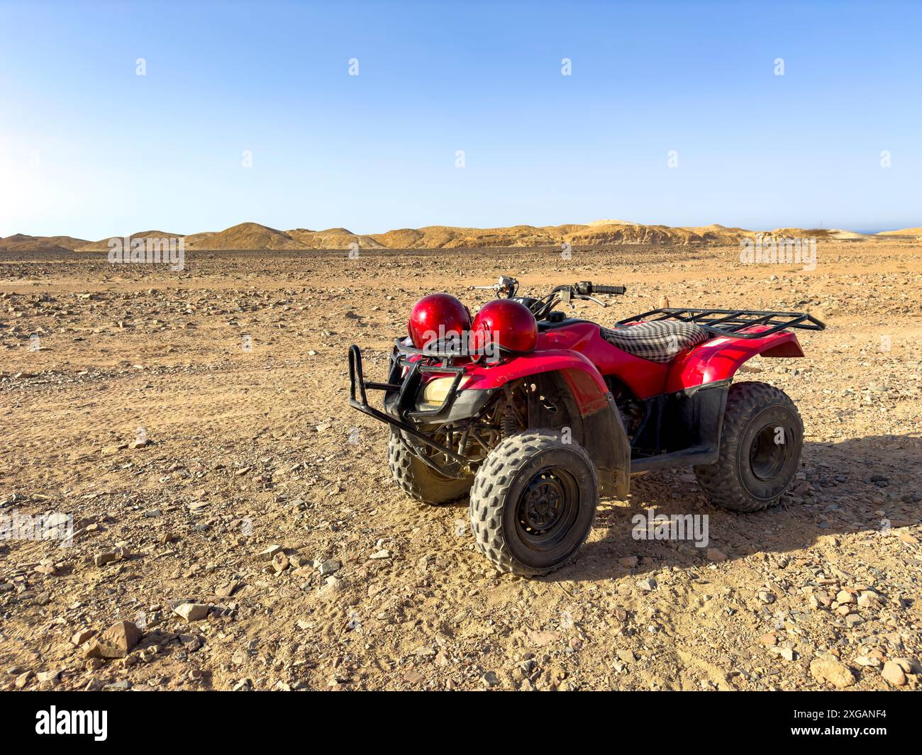 Quad ATV tour through the Sahara desert in Egypt Stock Photo - Alamy