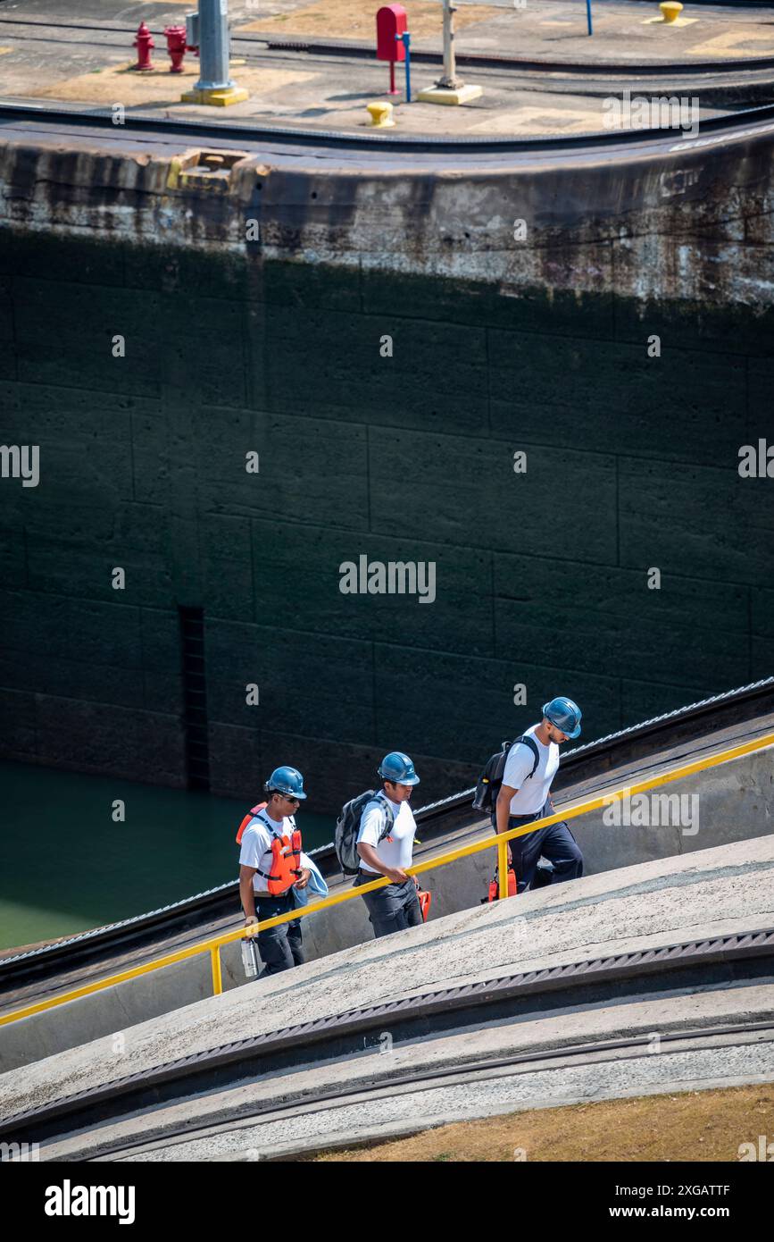 Panama canal miraflores locks workers hi-res stock photography and ...