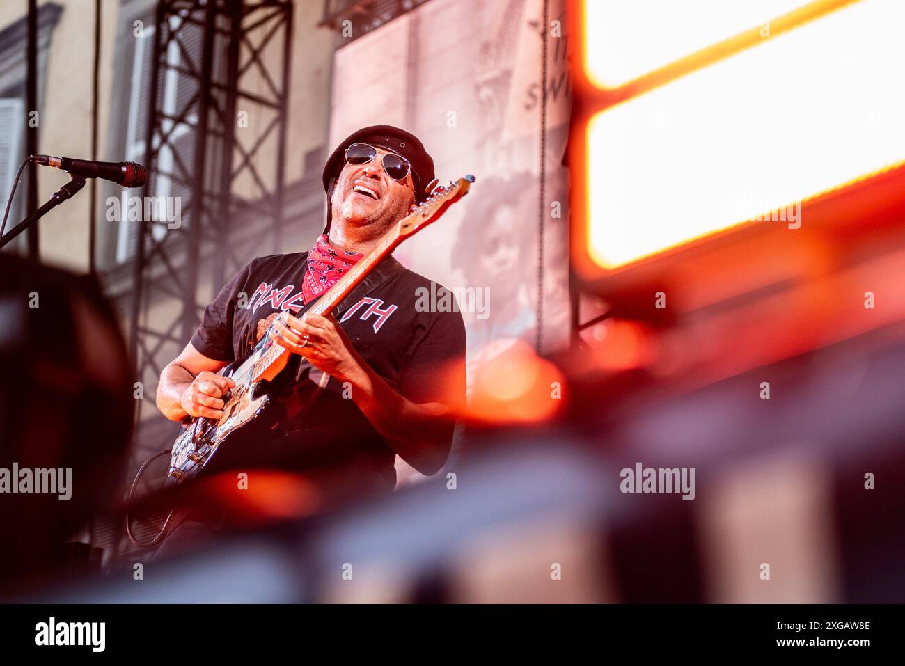 Tom morello singer hi-res stock photography and images - Alamy
