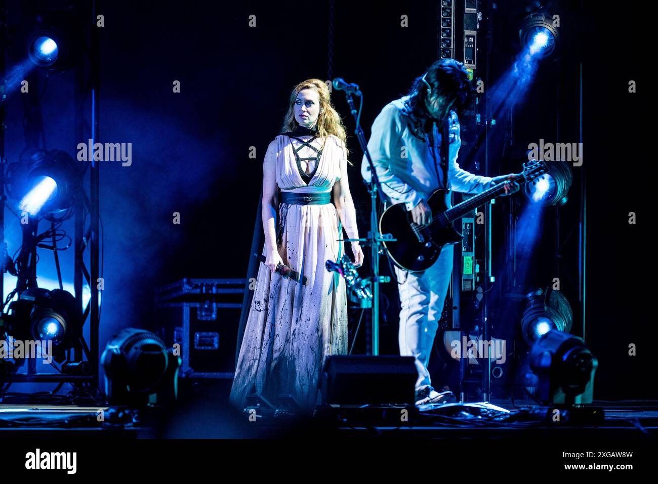 Katie Cole and James Iha of The Smashing Pumpkins Stock Photo - Alamy