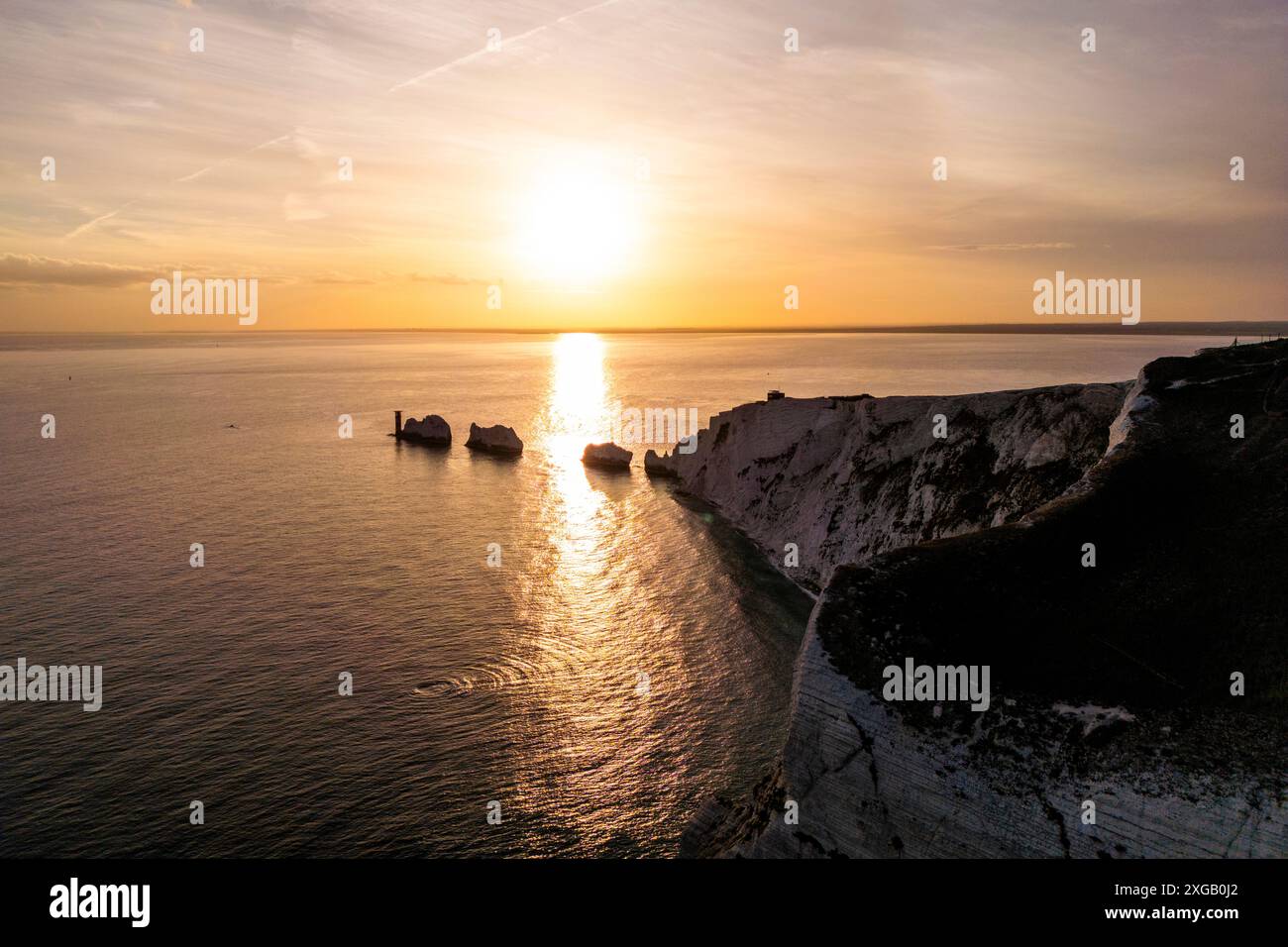 The needles isle of wight sunset hi-res stock photography and images ...