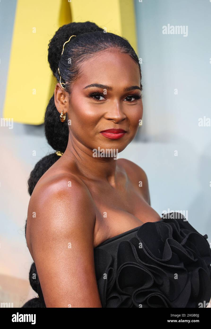 Nadine mills hi-res stock photography and images - Alamy