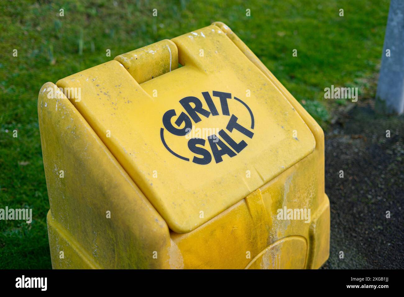 Grit container hi-res stock photography and images - Alamy