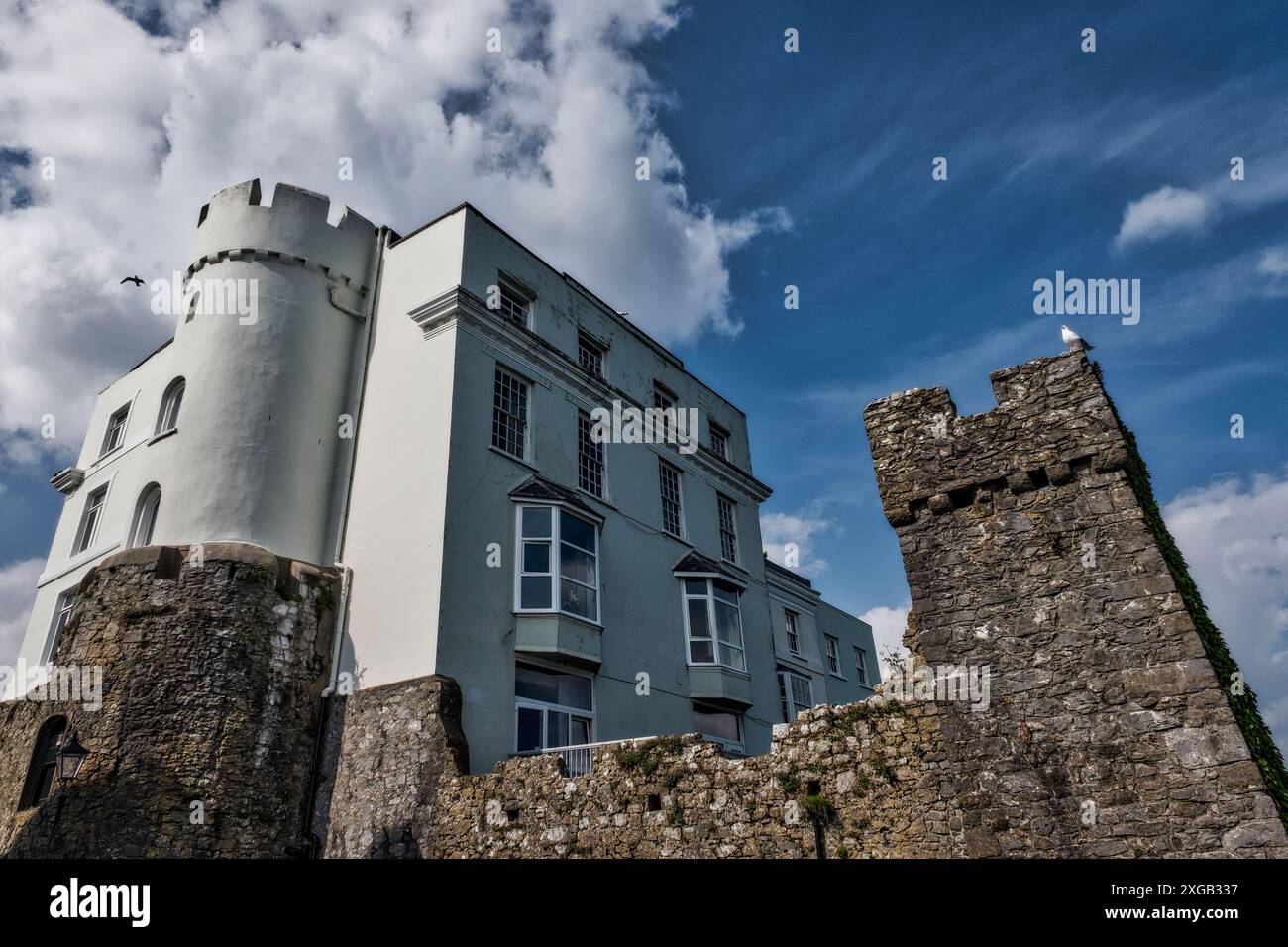 Tenby castle gate hi-res stock photography and images - Alamy