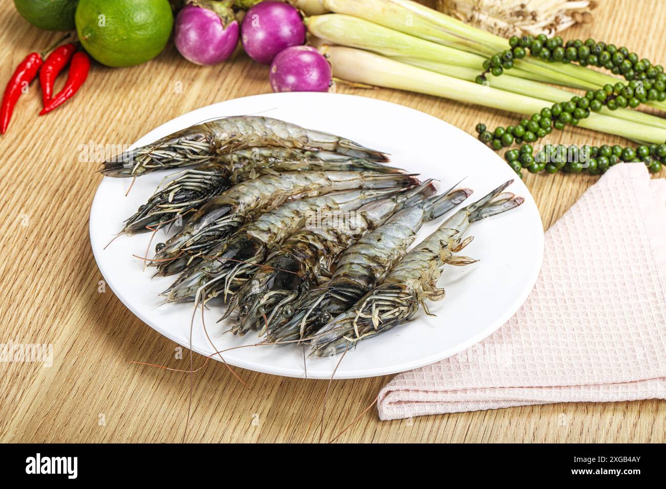 Fresh raw uncooked big tiger prawn Stock Photo - Alamy