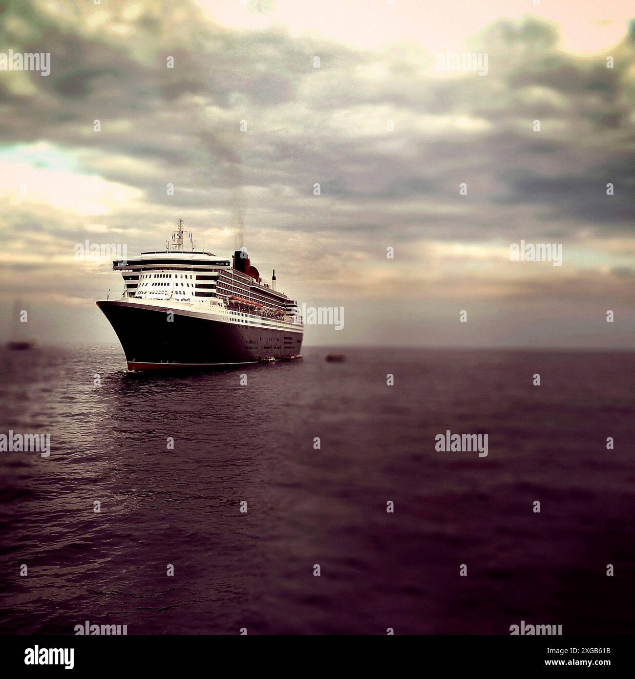 Hms rms hi-res stock photography and images - Alamy