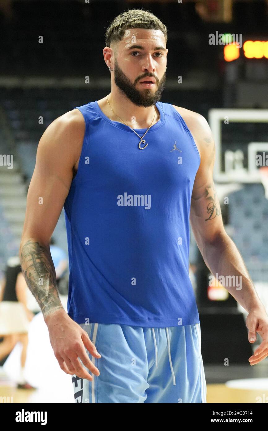 Isaia Cordinier of France warms up during the International Friendly ...