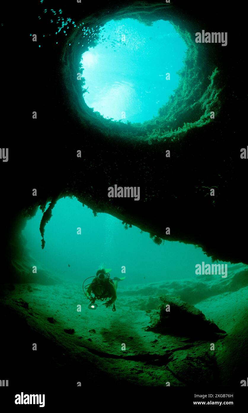 Cave diving, Scuba diver in underwater cave, Bahamas, Freshwater Blue ...