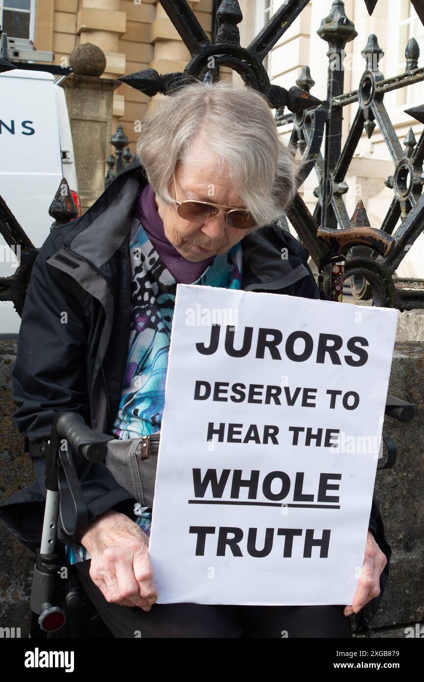 Jurors conscience hi-res stock photography and images - Alamy