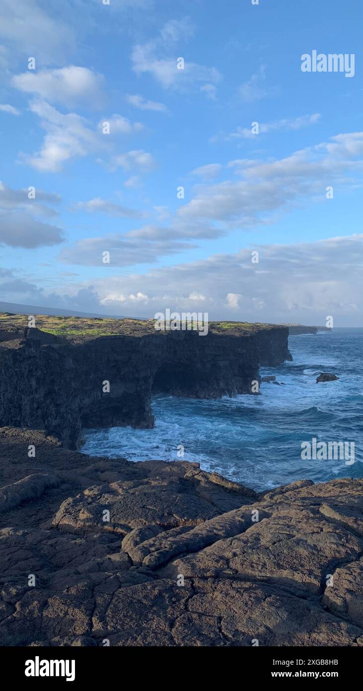 Hawaii Volcanoes National Park Cliff Stock Photo - Alamy