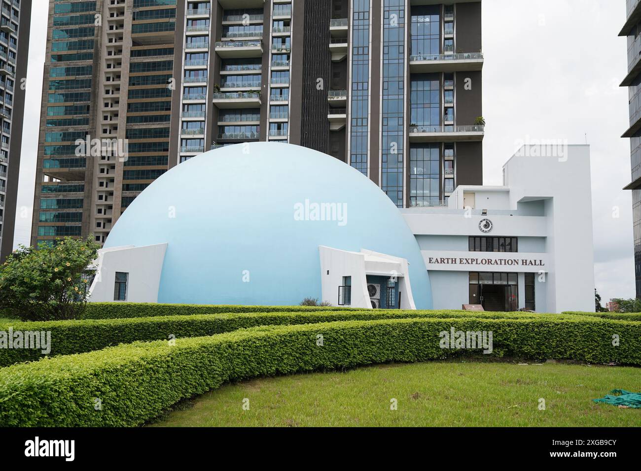 Kolkata, India. 8th July, 2024. - The upcoming 930 square meter gallery ...