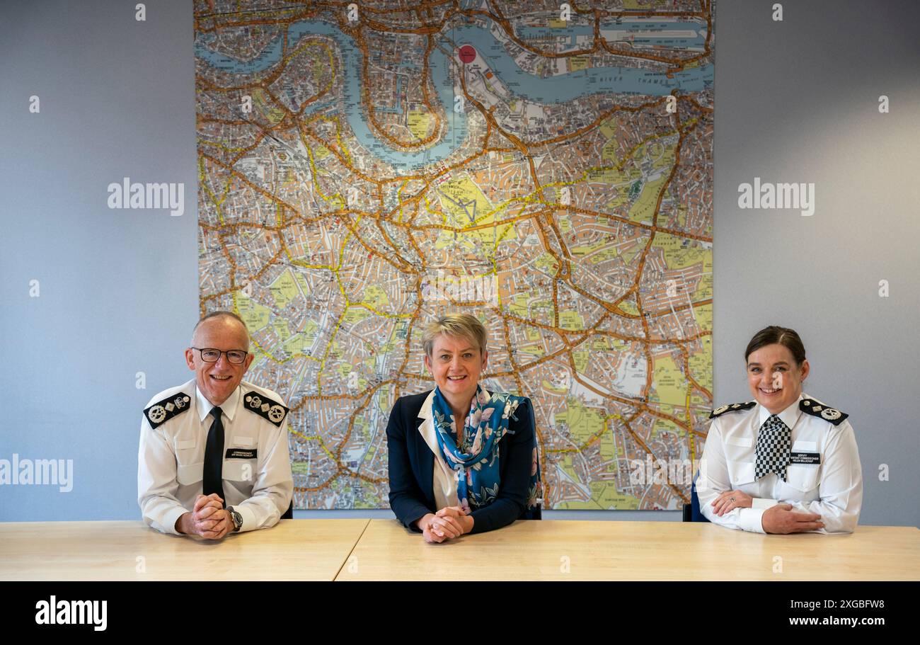 (left to right) Metropolitan Police Commissioner Sir Mark Rowley, Home ...
