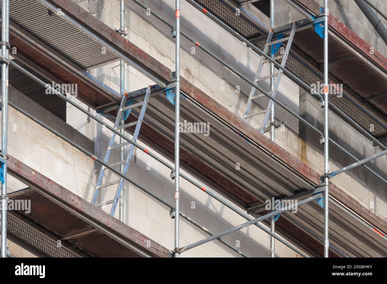 Scaffolding, house facade, shell construction, residential building ...