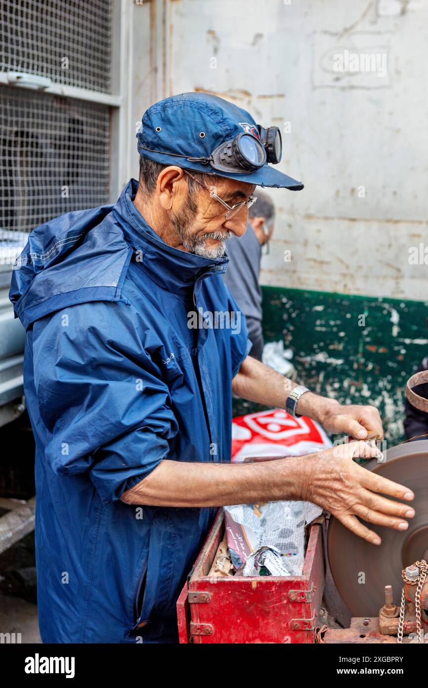 Market in algiers algeria hi-res stock photography and images - Alamy
