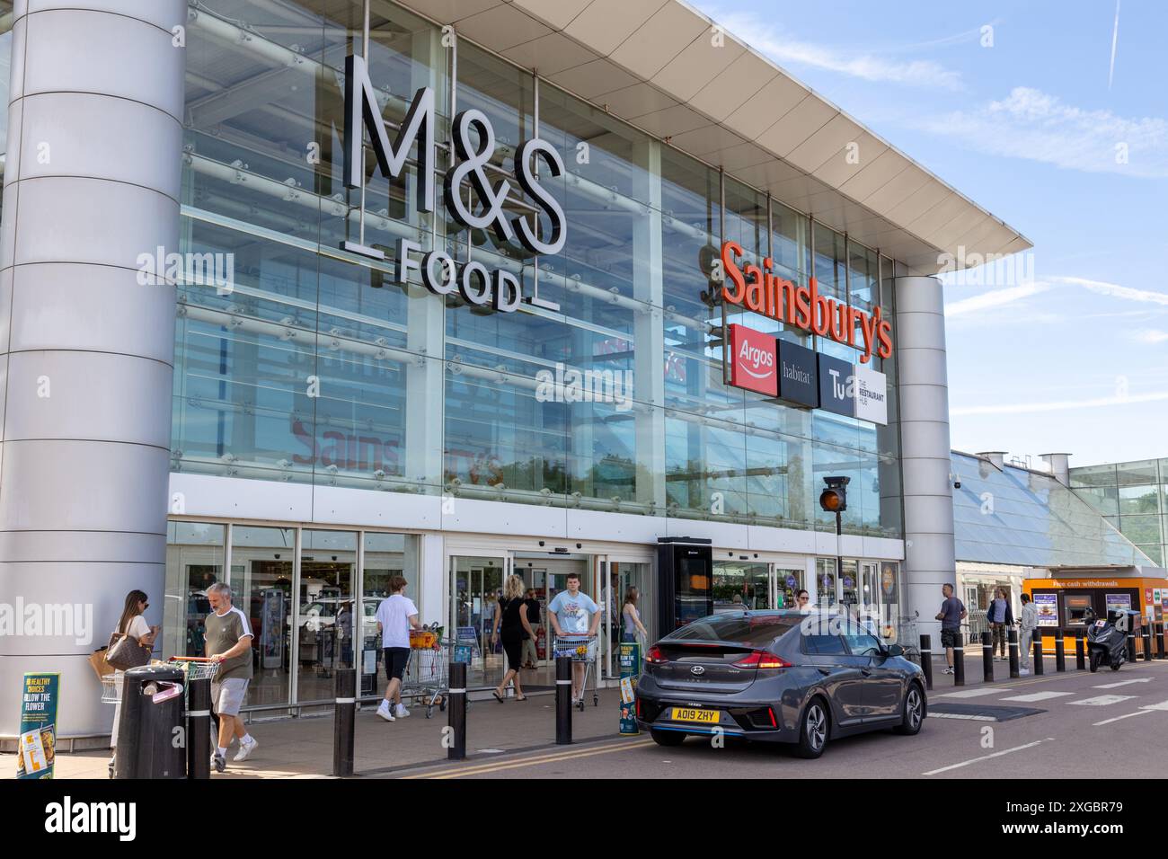 Retail colney fields shopping park hi-res stock photography and images ...