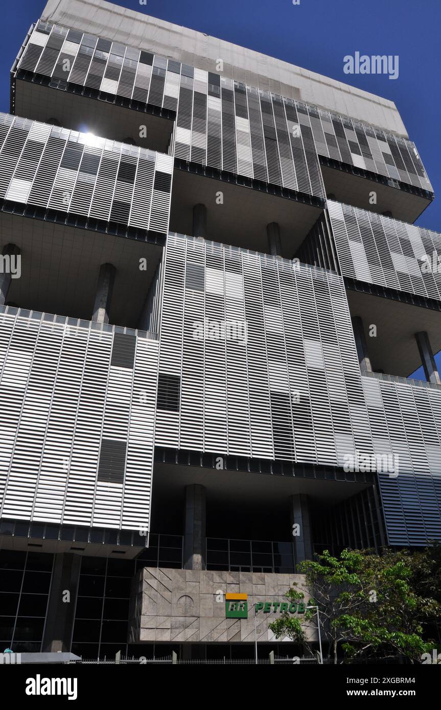Edise building hi-res stock photography and images - Alamy