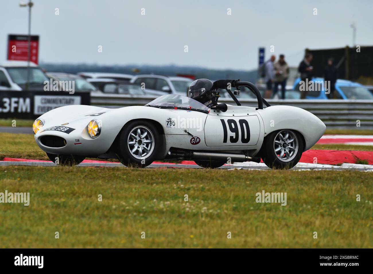 Malcolm Shaw, Ginetta G4 S2, An event featuring two distinct categories ...