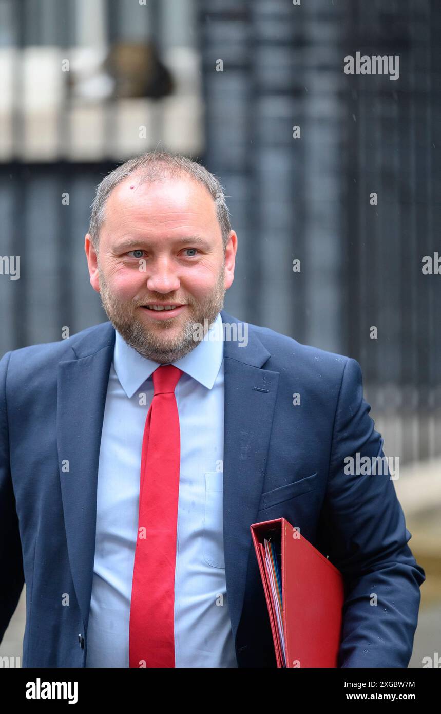 Ian Murray MP - Secretary of State for Scotland - leaving 10 Downing ...